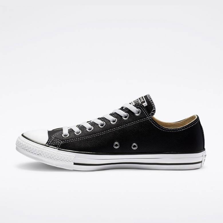 Converse Chuck Taylor All Star Leather Low Top Black